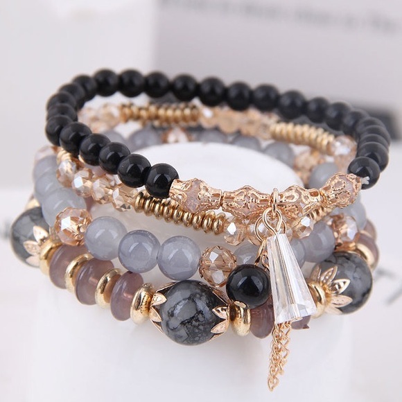 Star Posh | Jewelry | Beaded Gold And Black Bracelet Set | Poshmark